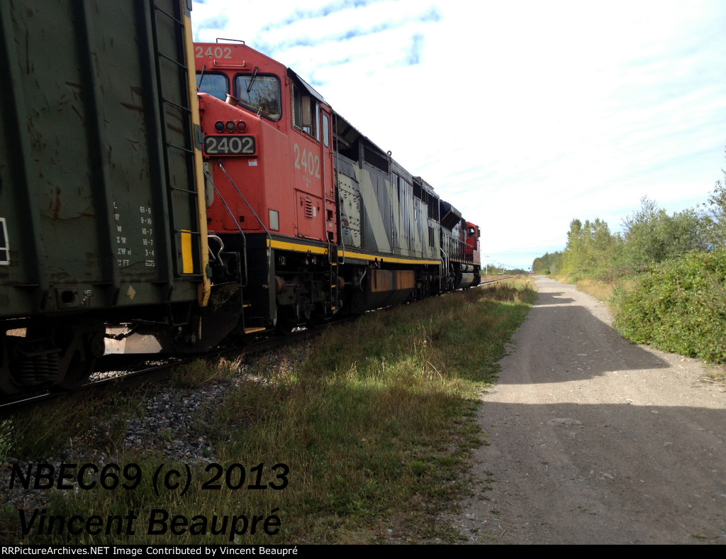 CN 2402 on the 403 Westbound